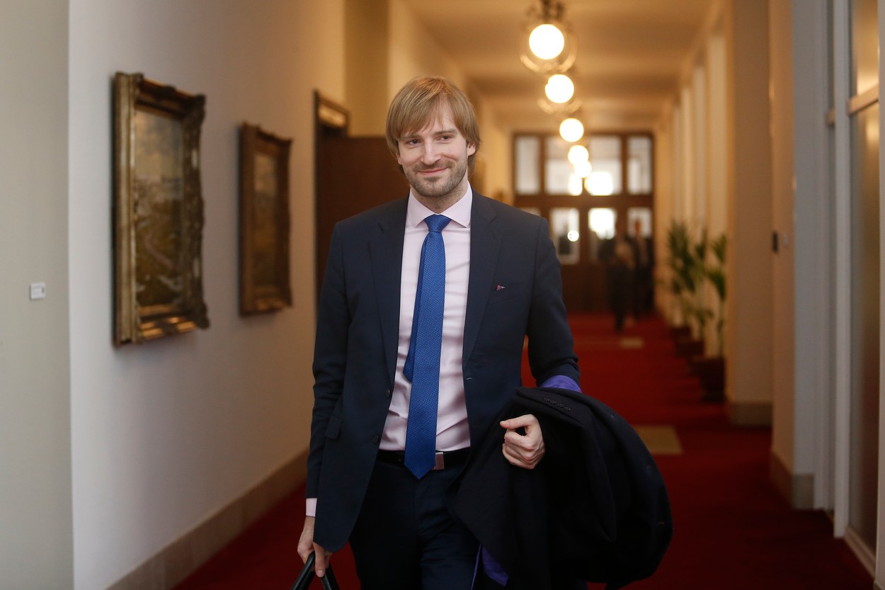 Očima bývalého premiéra: Důvodem návratu Adama Vojtěcha je improvizace ...